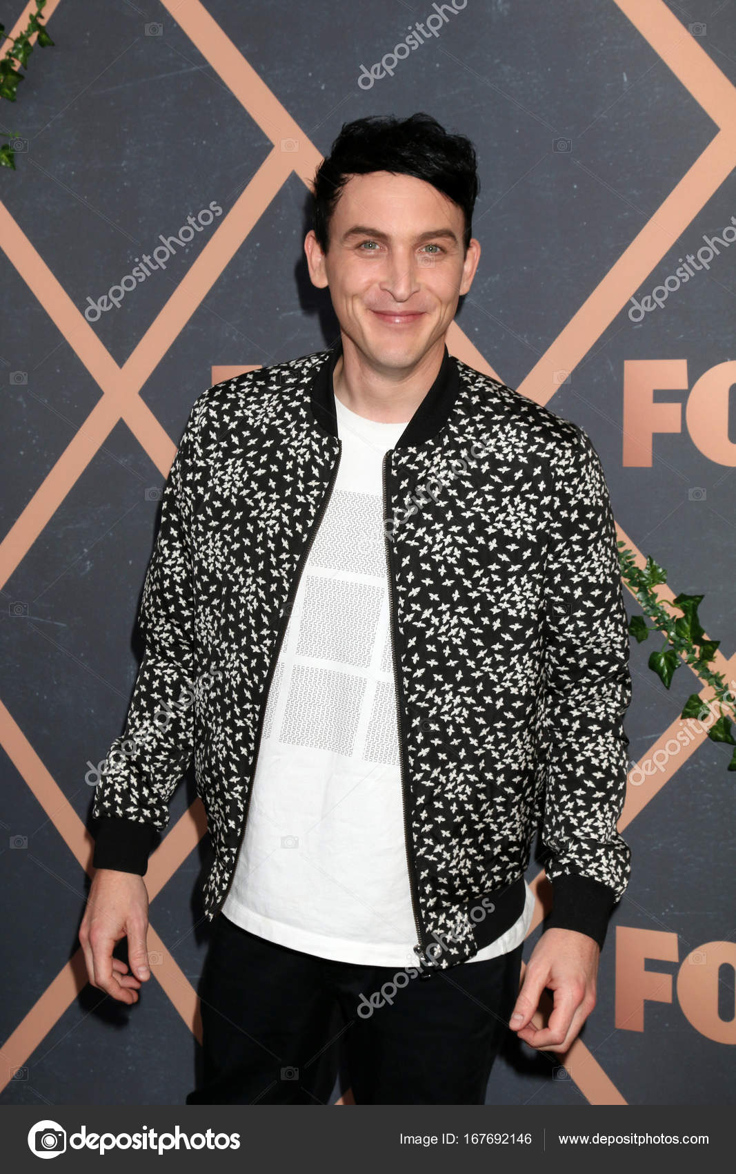 Robin Lord Taylor