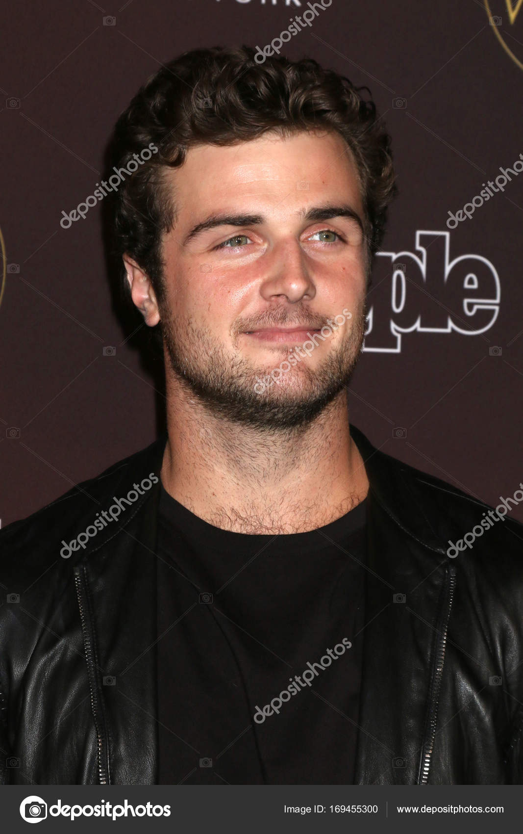 Beau Mirchoff En Molly Tarlov