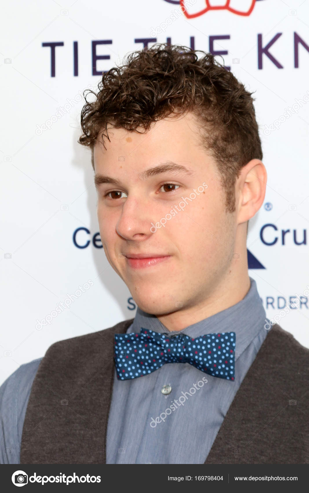 Nolan Gould's Instagram, Twitter & Facebook on IDCrawl
