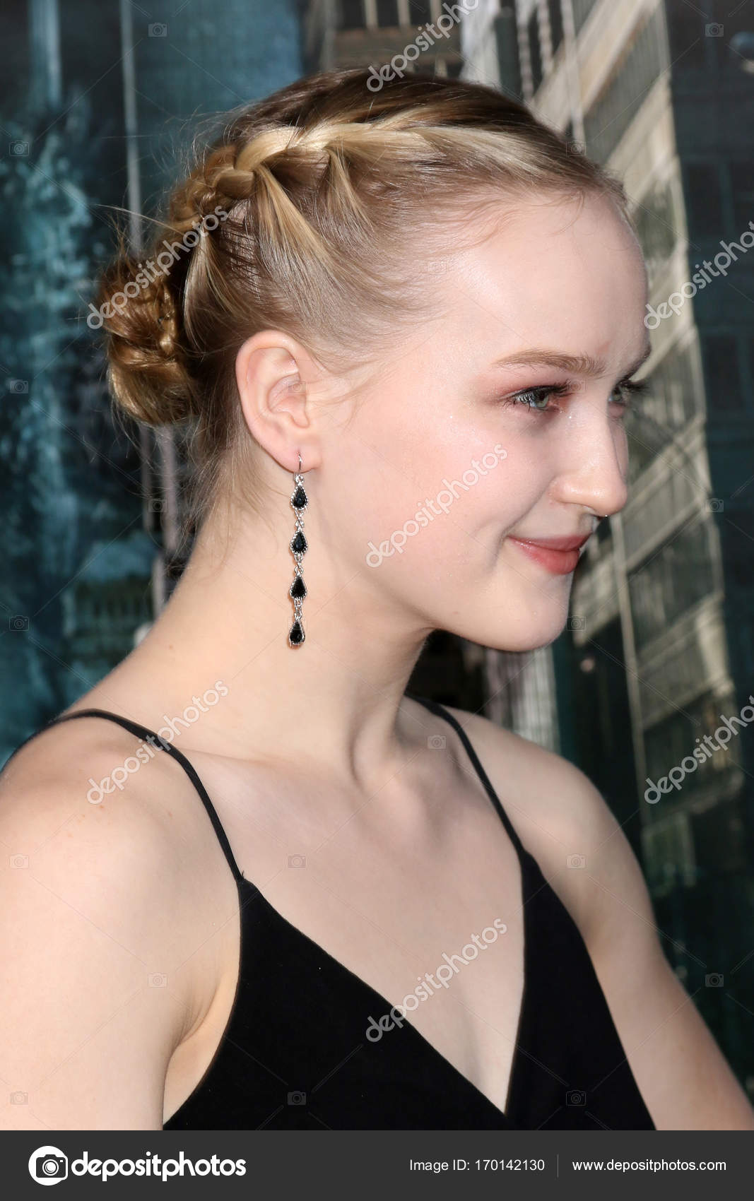 Emma Howard's Instagram, Twitter & Facebook on IDCrawl