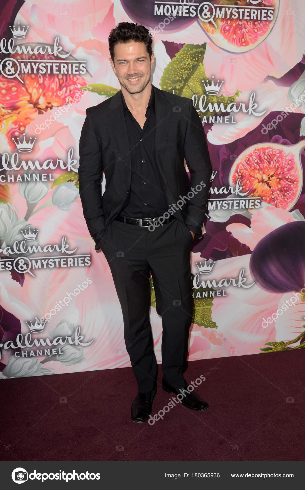 Actor Ryan Paevey – Stock Editorial Photo © Jean_Nelson #180365936