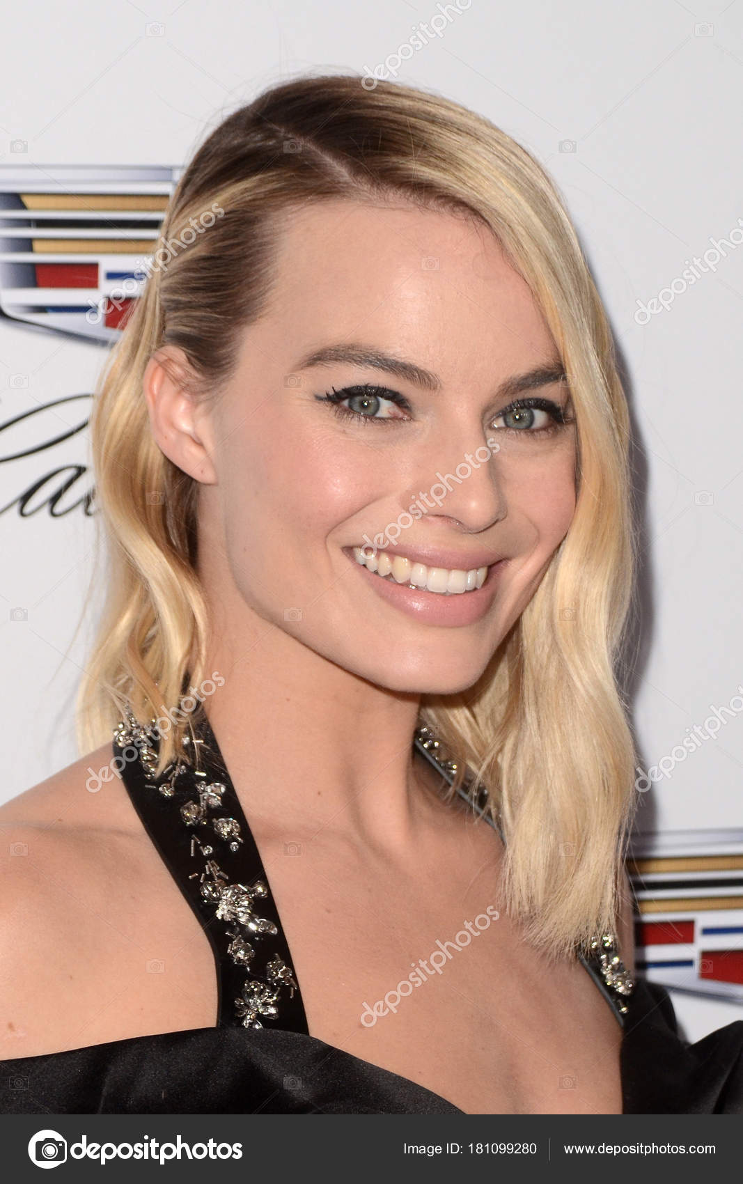 Actress Margot Robbie — Stock Editorial Photo © Jean_Nelson #181099280