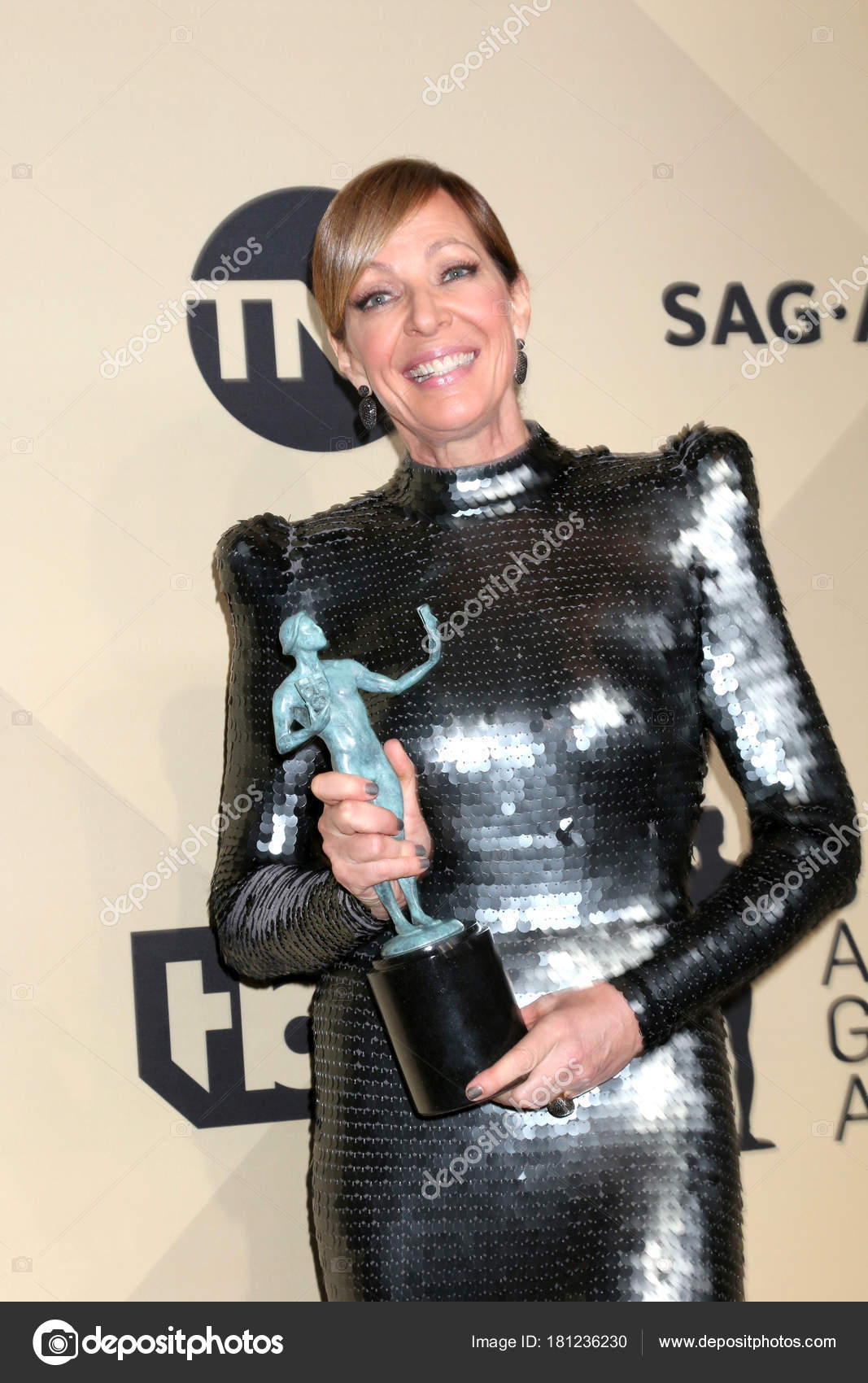 Actress Allison Janney — Stock Editorial Photo © Jean_Nelson #181236230