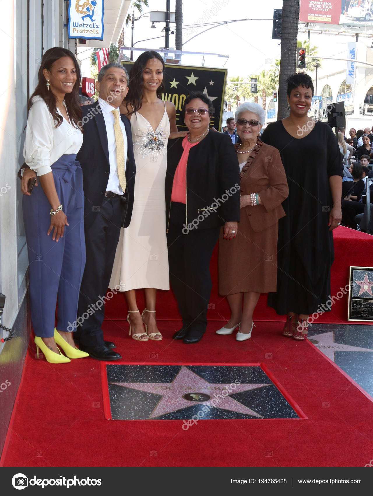 Zoe Saldana Brothers And Sisters