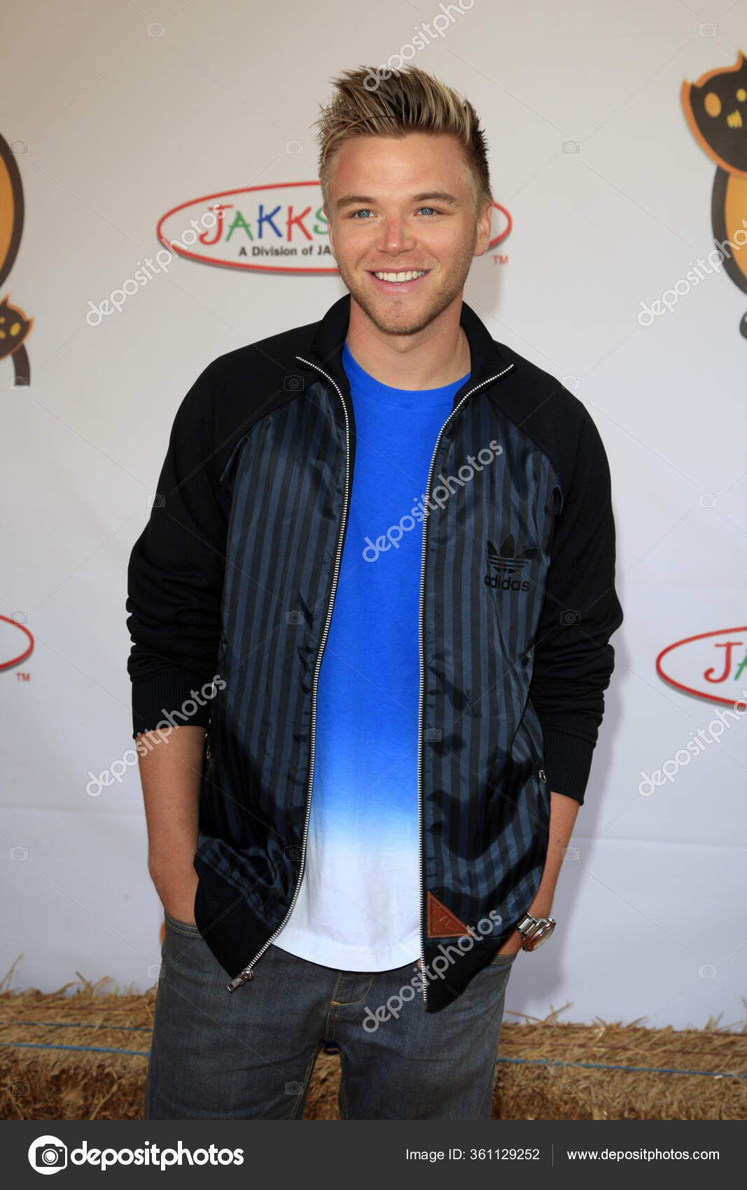 Brett Davern