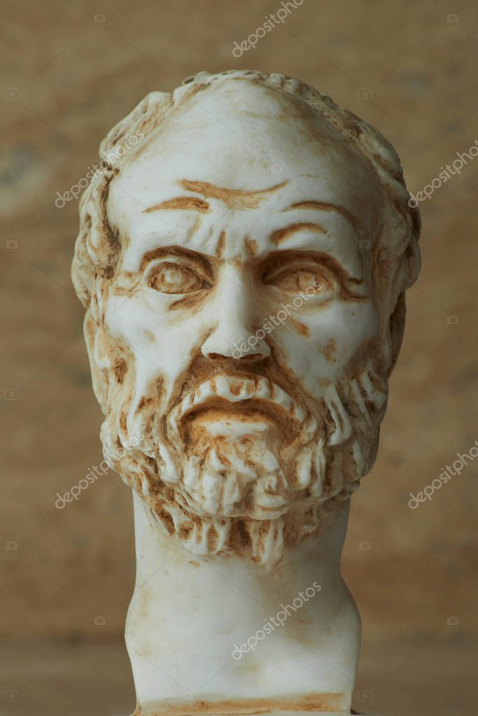 Estatua de Demócrito, antiguo filósofo griego. 2023