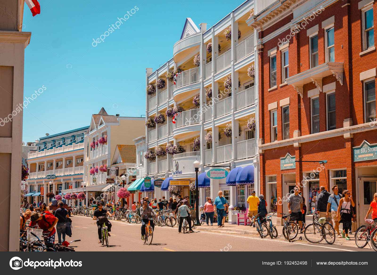 Iconic Downtown Mackinac Island – Stock Editorial Photo © mike.s.deemer ...