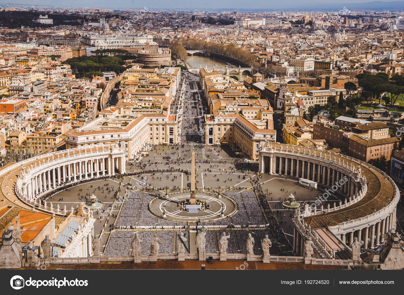 St. Peter's square — Stock Photo © AnnaNepaBO #192724520