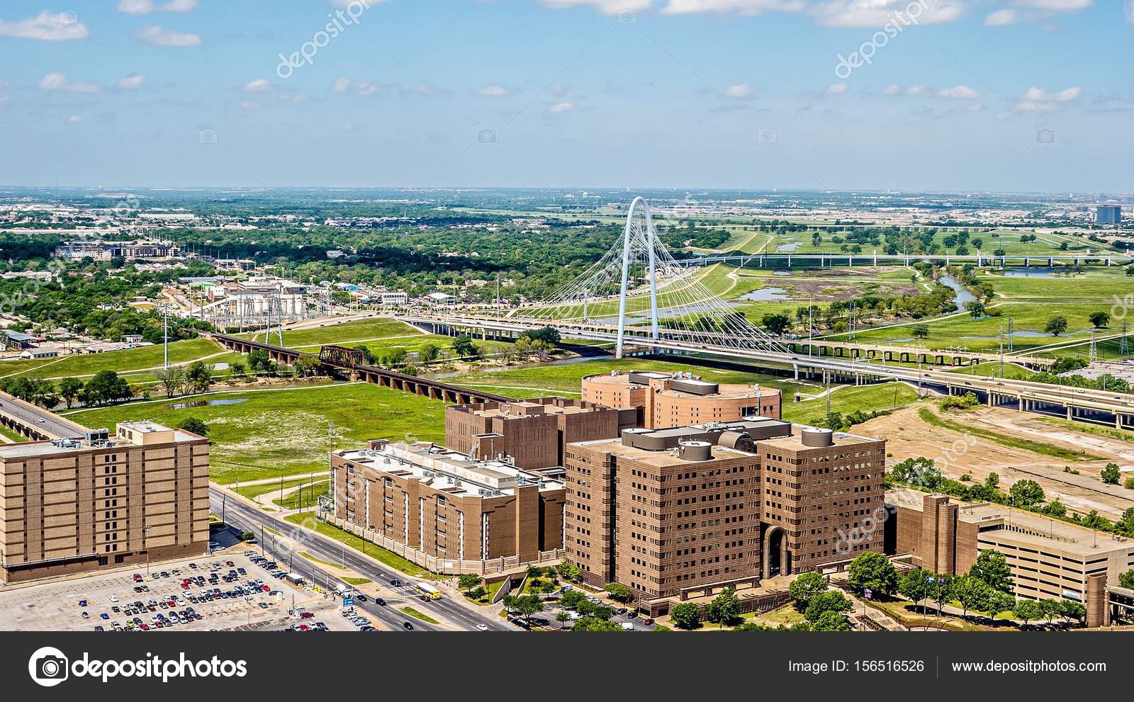 Downtown dallas texas city skyline and surroundings — Stock Photo ...