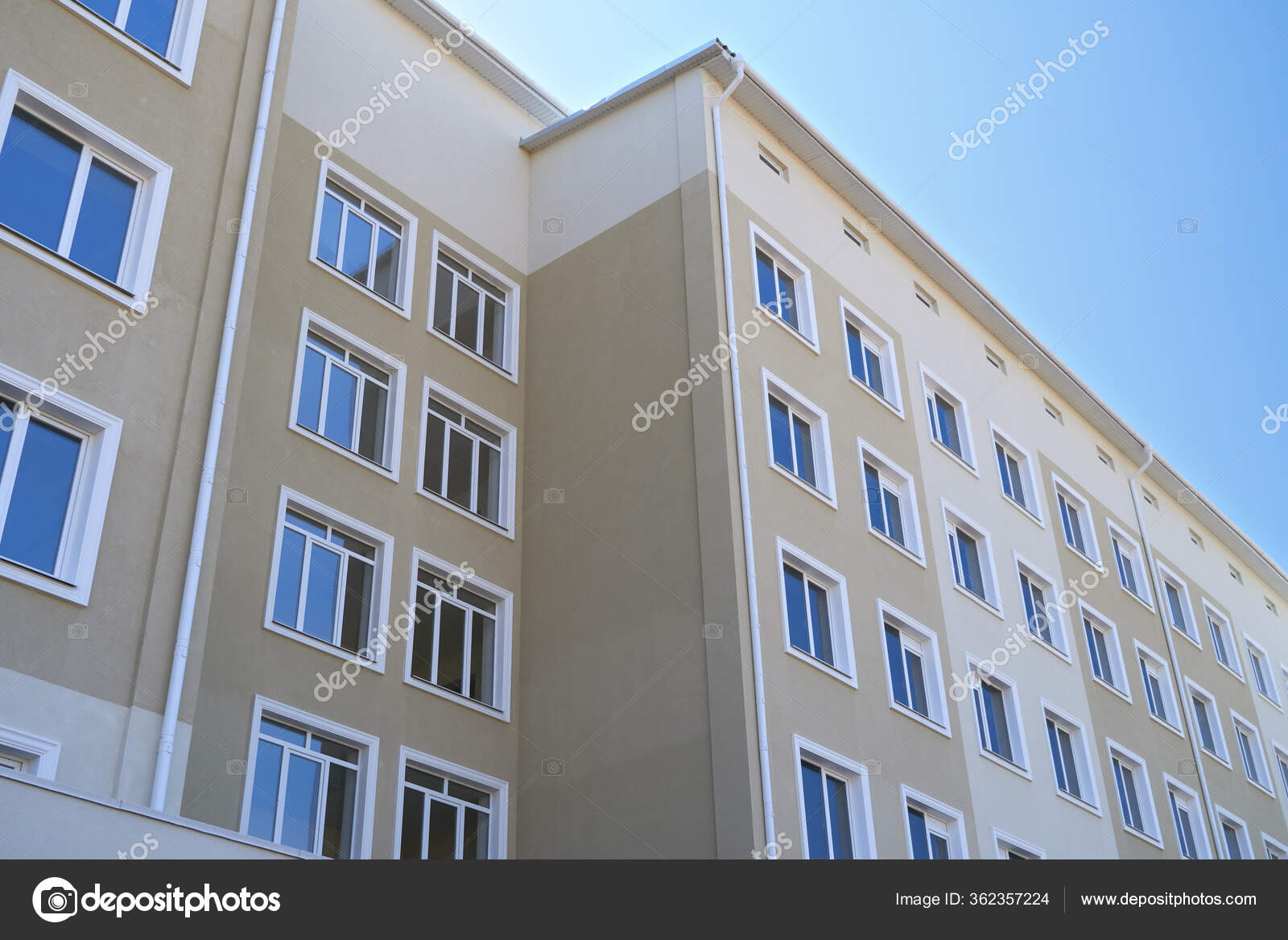 Facade New Multi Storey Building Many Windows — Stock Photo © soleg ...