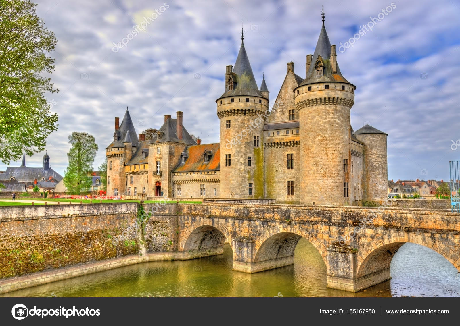 Castillo de Sully-sur-Loire, en uno de los castillos del Valle del ...