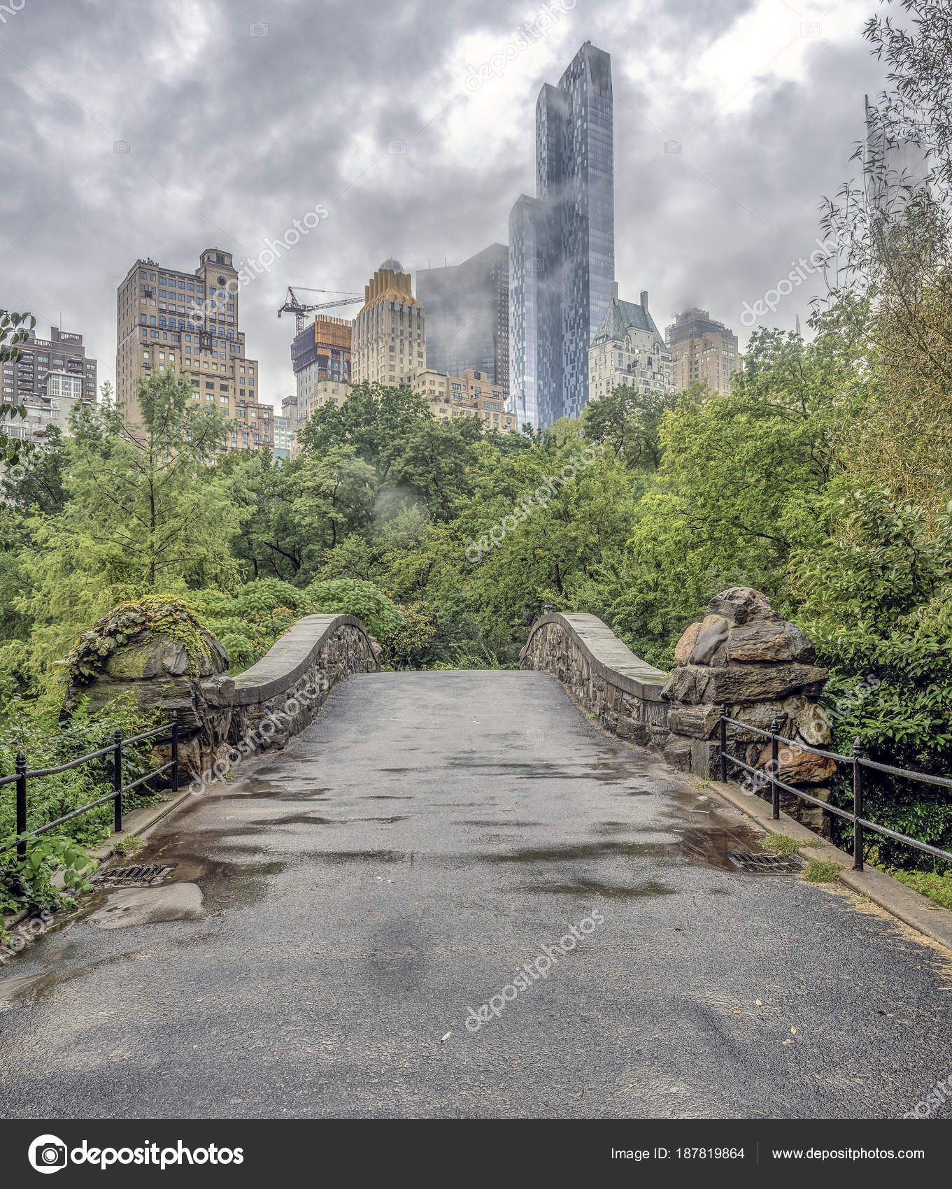 Gapstow bridge Central Park, New York City Stock Photo by ©johnanderson ...