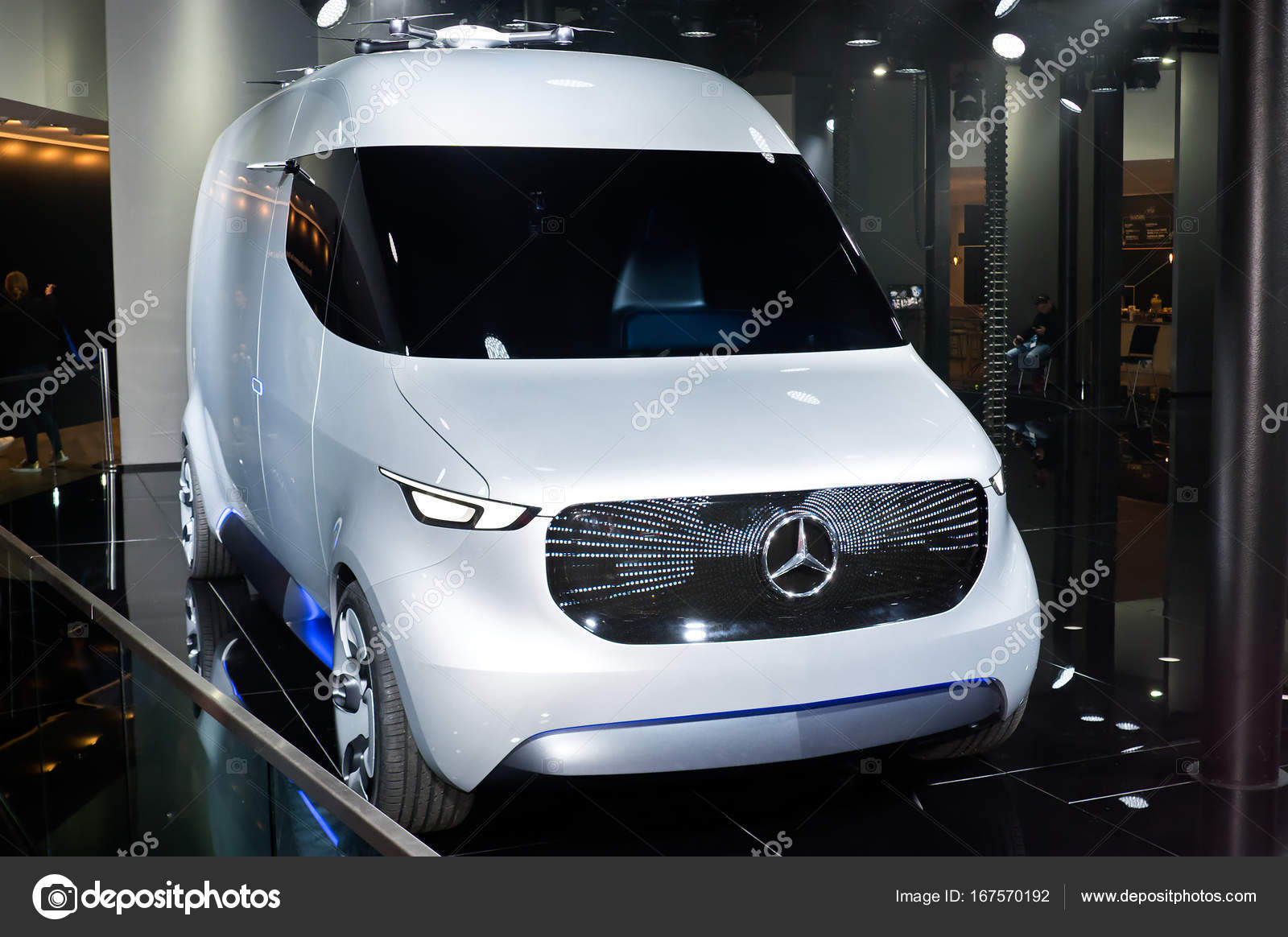 Mercedes-Benz Vision Van Concept – Stock Editorial Photo © eans #167570192