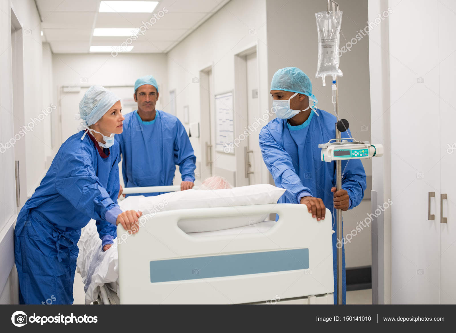 Urgent patient in hospital Stock Photo by ©ridofranz 150141010