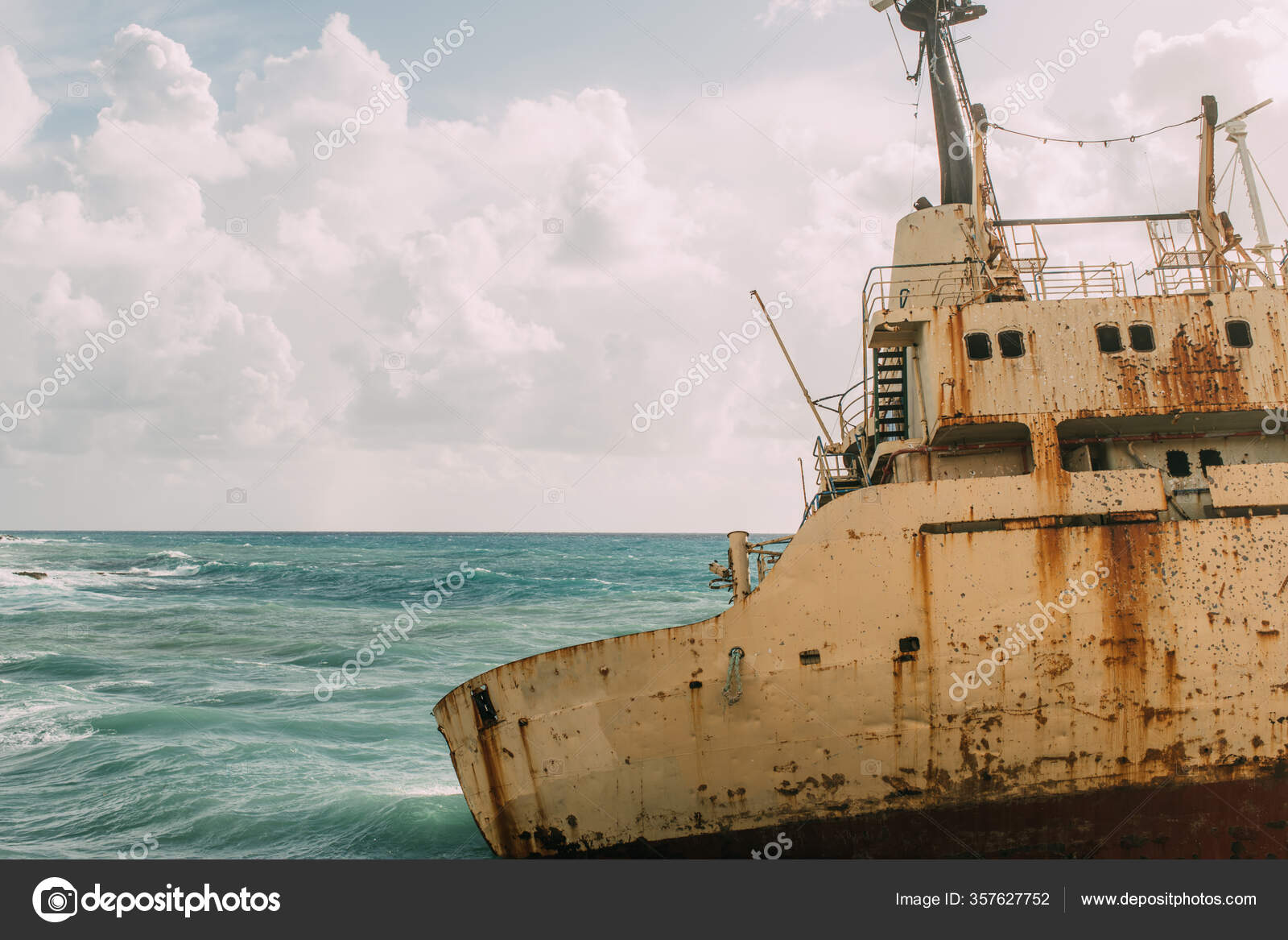 Old Rusty Ship Blue Mediterranean Sea — Stock Photo © AlexShadyuk ...