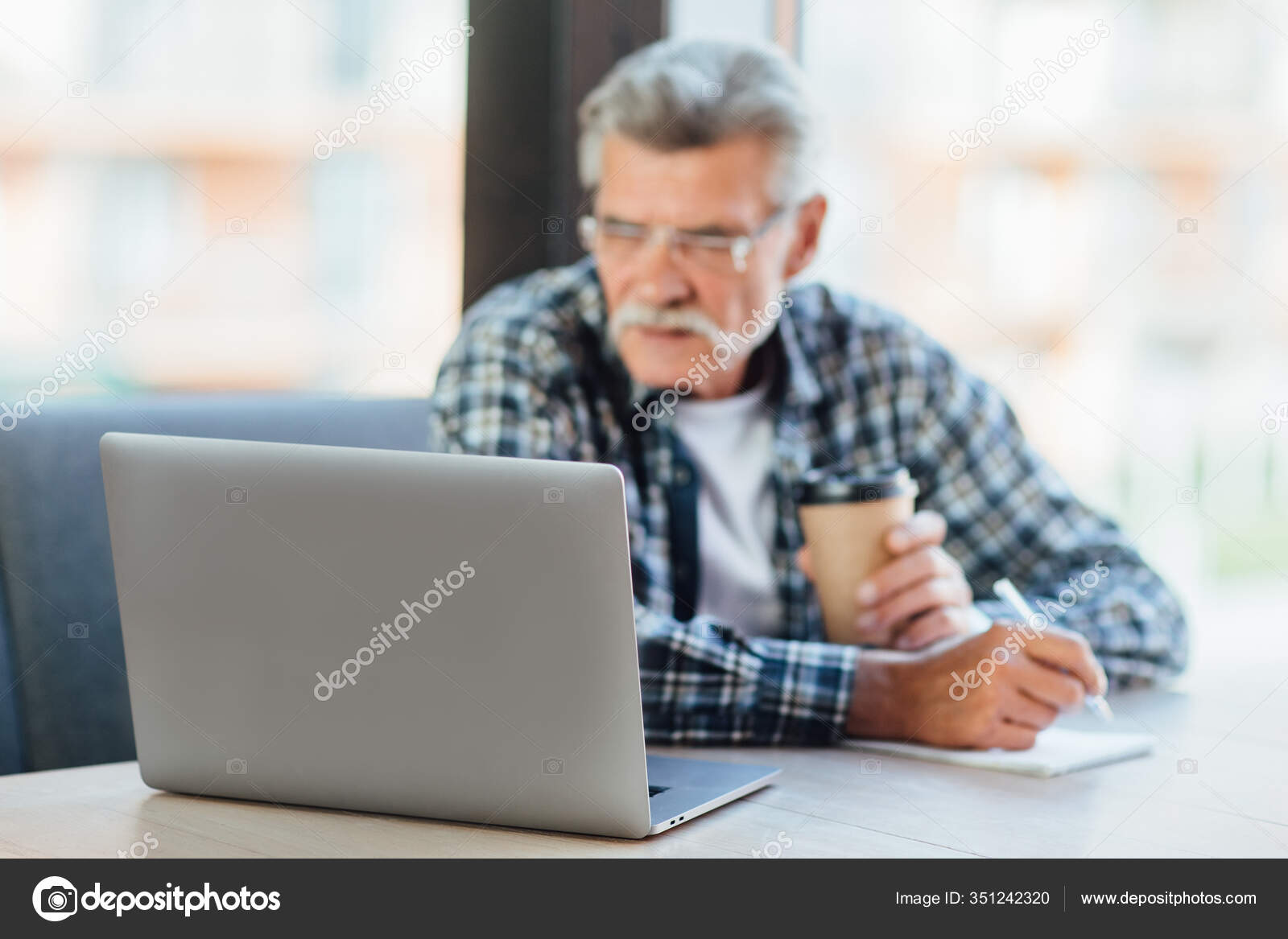 Focus Laptop Old Man Working Lcomputer Cafe Drinking Coffee Lifestyle ...