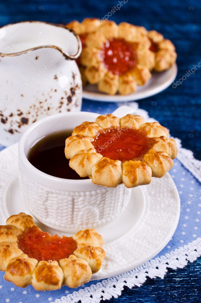 Shortbread with jam — Stock Photo © Shusha #127957102