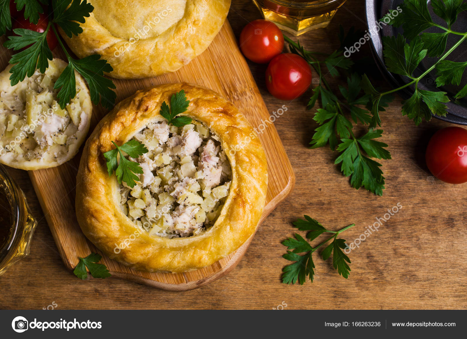 Round meat pie with vegetables Stock Photo by ©Shusha 166263236
