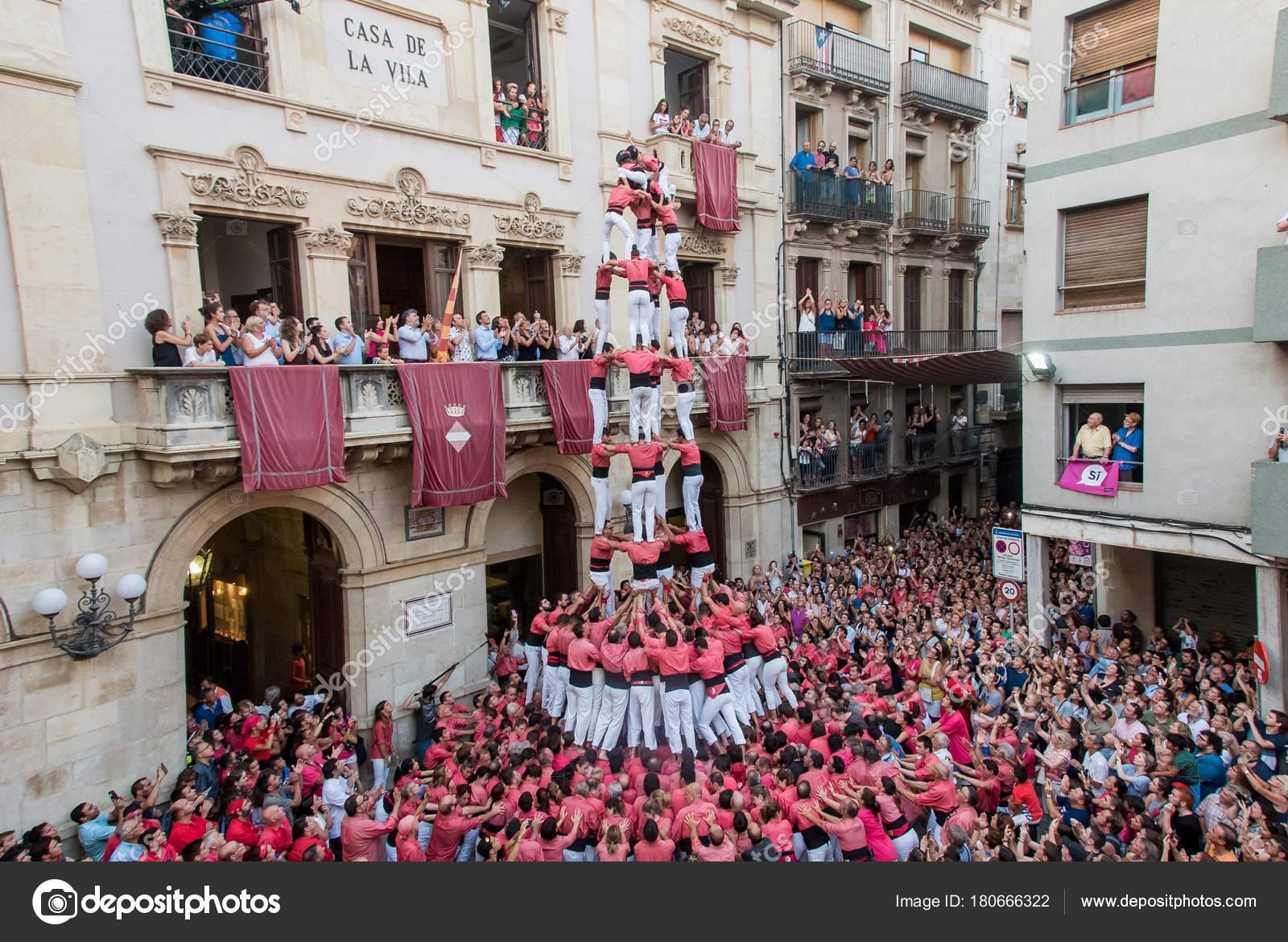 Valls Spain August 2017 Castells Performance Castell Human Tower Built ...