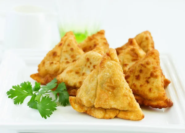 Asian Food Vegetarian Samsa Samosas Tomato Sauce — Stock Photo © ld1976 #329341748