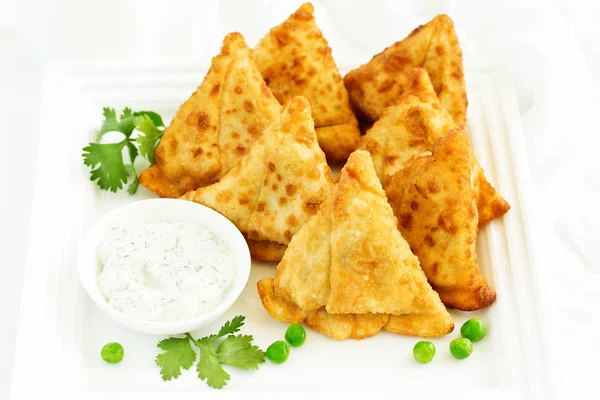 Asian Food Vegetarian Samsa Samosas Tomato Sauce — Stock Photo © ld1976 #329341748
