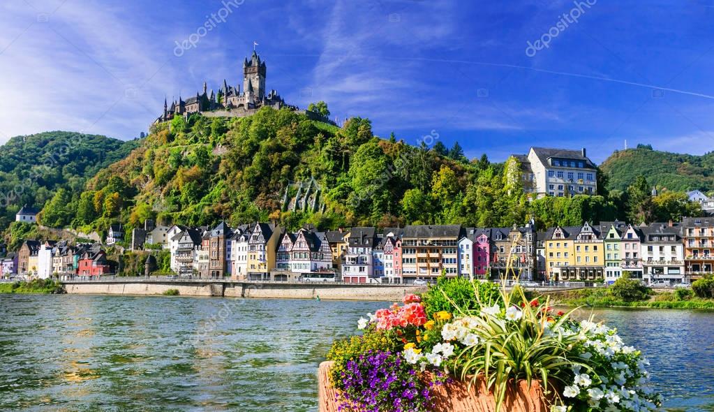 Cochem - hermosa ciudad medieval en Alemania, famoso río Rhein 2024
