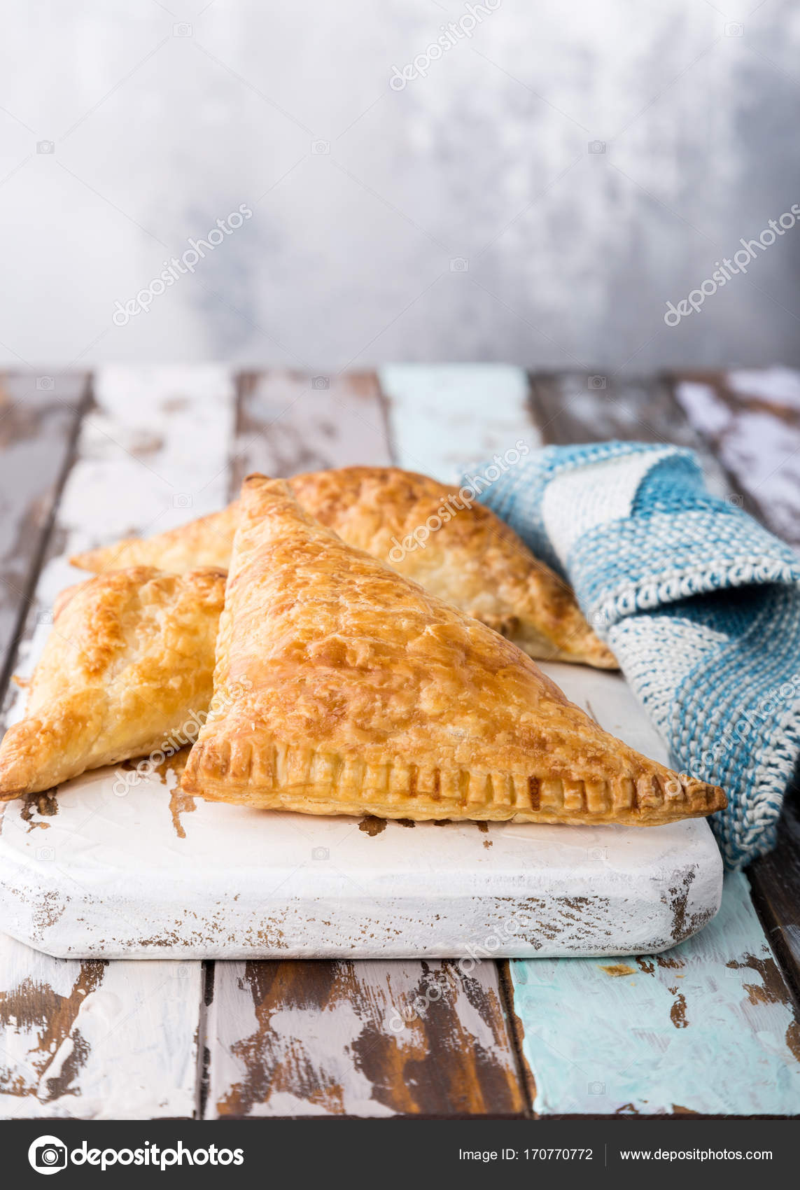 Puff pastry triangles Stock Photo by ©IMelnyk 170770772