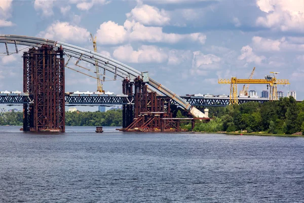 Construction of an arch bridge. - Stock Image - Everypixel