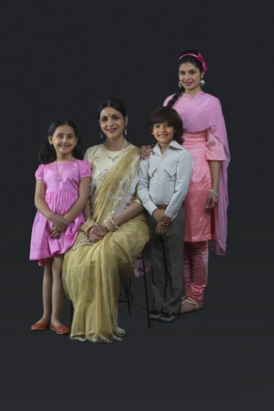 Indian royal family Stock Photos, Royalty Free Indian royal family ...