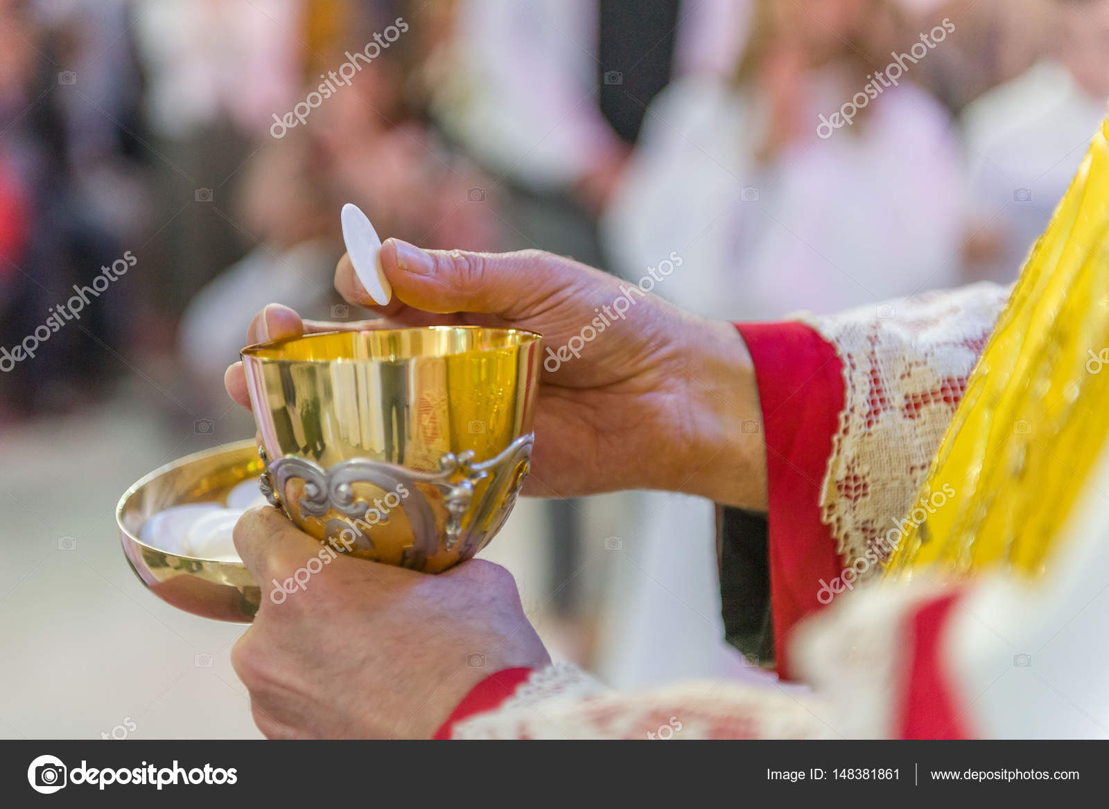 Communion Rite in the Catholic Mass — Stock Photo © faabi #148381861