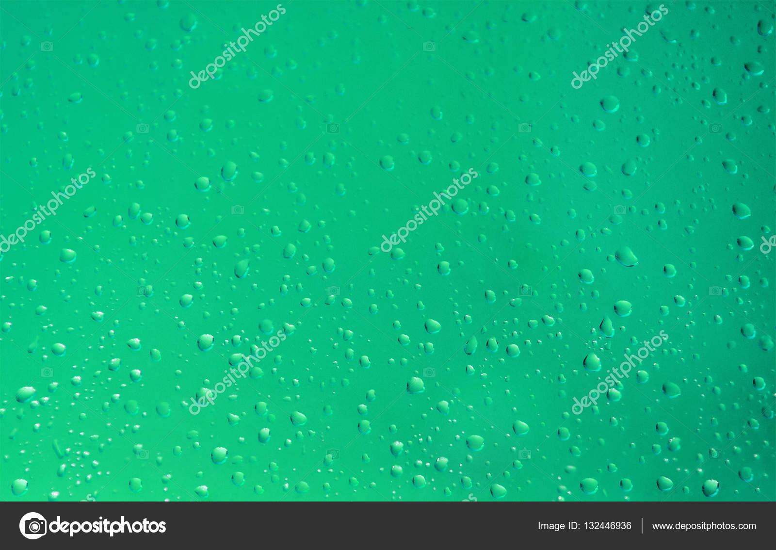 Beautiful Water drops background Stock Photo by ©herraez 132446936