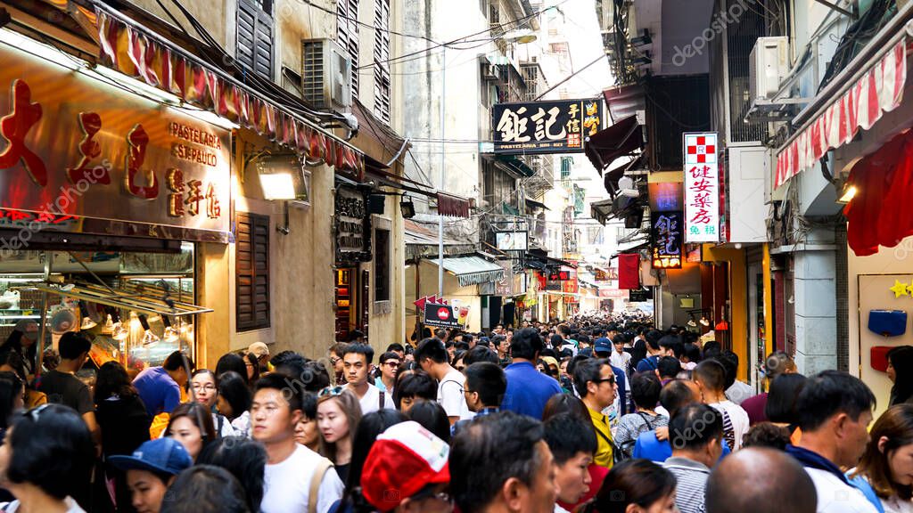 Isla de Macao, Macao - 30 de abril de 2017: principal calle turística ...