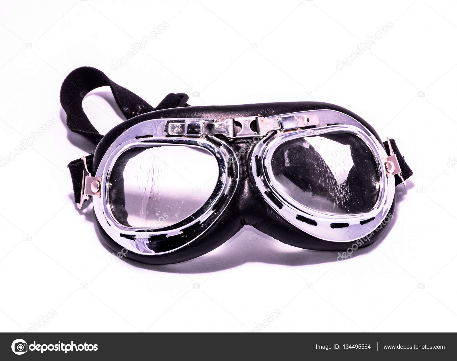 Black Retro Vintage Leathern Goggles Stock Photo by ©underworld1 134495564