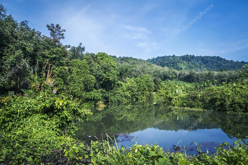 Isla de Koh Muk, provincia de Trang, Tailandia 2023