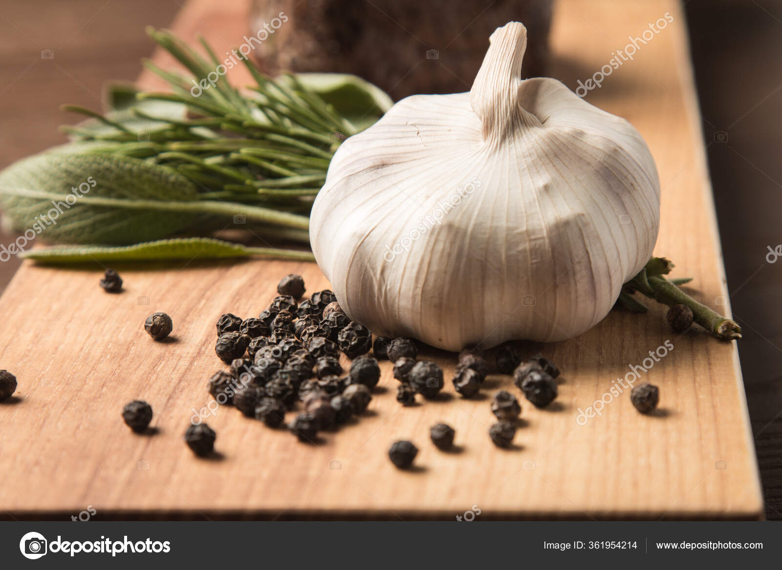 Head Garlic Sprinkled Black Pepper Peas Greens Vegetables Seasoning ...