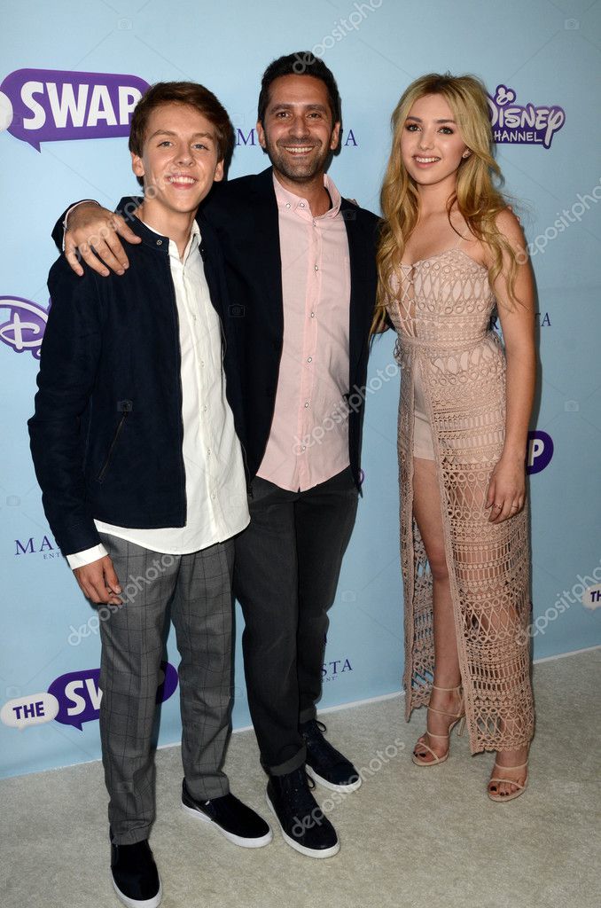 Jacob Bertrand, Jay Karas, Peyton List — Stock Editorial Photo © s_bukley #126603390