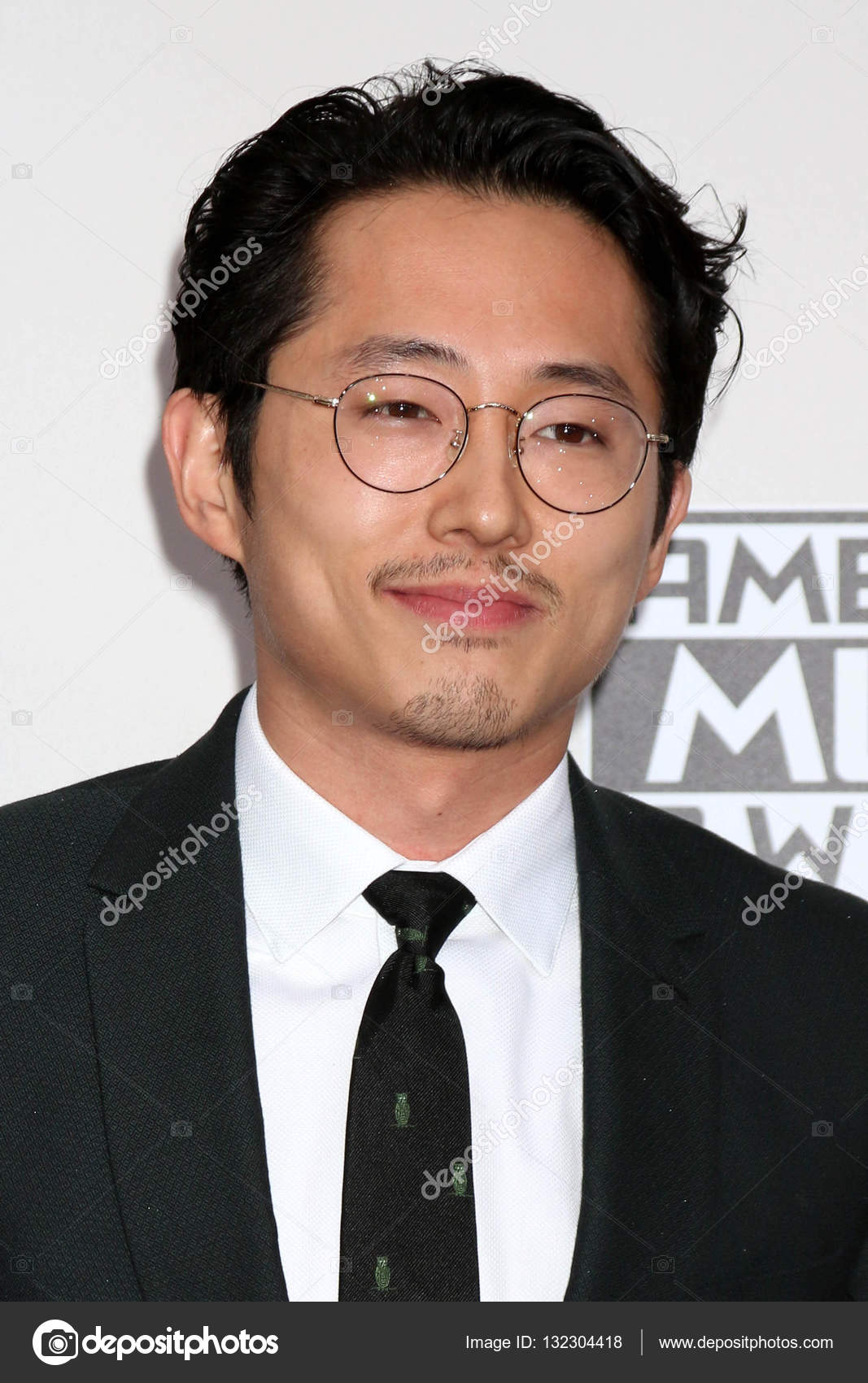 Steven Yeun Glasses