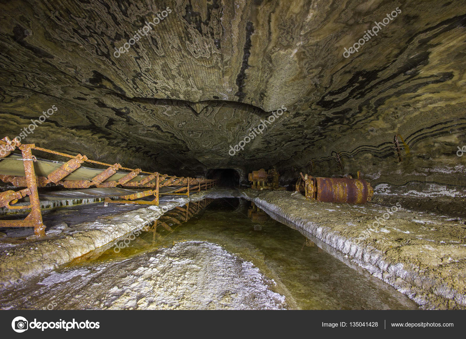 Salt Potash Mine Underground Shaft Tunnel Drift Multi Color Pattern ...