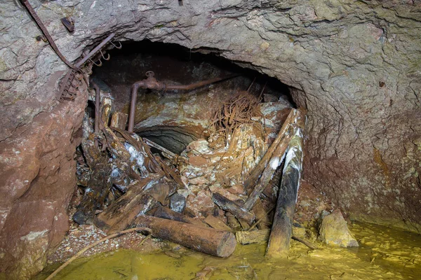 Mines amiante Stock Photos, Royalty Free Mines amiante Images ...