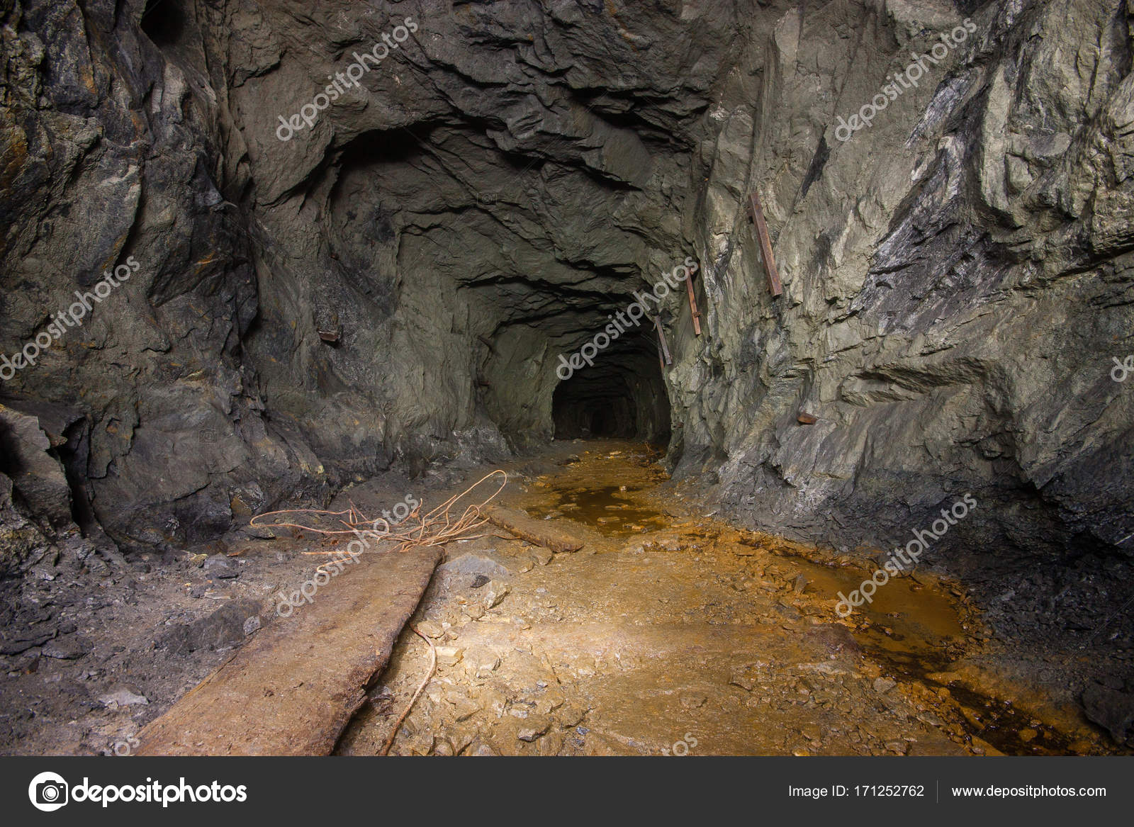 Underground Gold Mica Mine Shaft Tunnel Drift — Stock Photo © mishainik ...