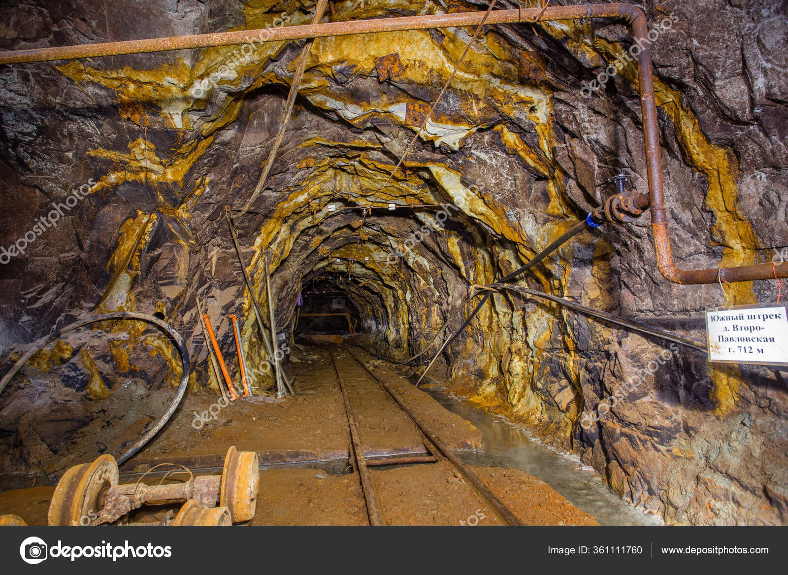 Underground Gold Mine Shaft Tunnel Drift Rails Stock Photo by ...