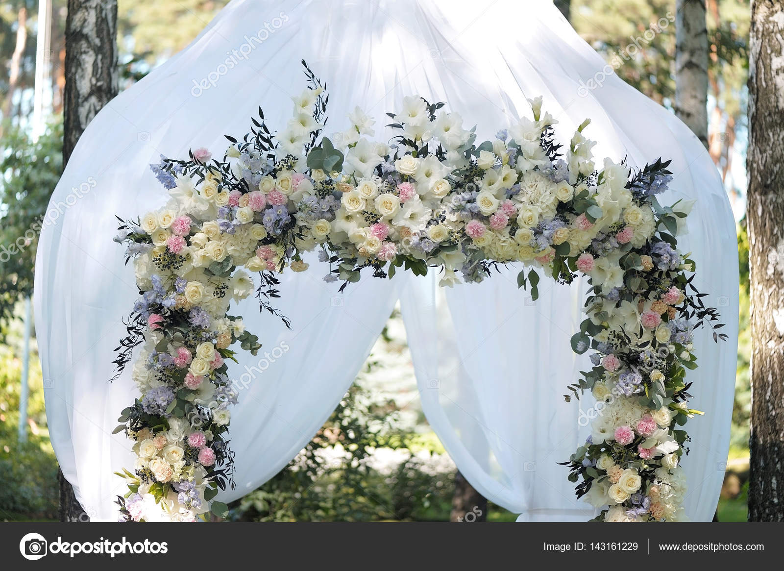 Bruiloft Boog Bloemen - Bloemen