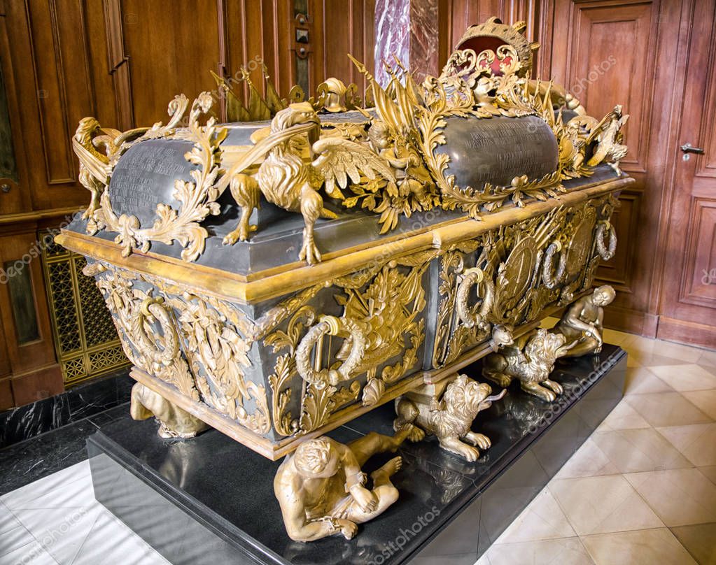 Tumba de Federico I en la catedral de Berlín, rey de Prusia 2022