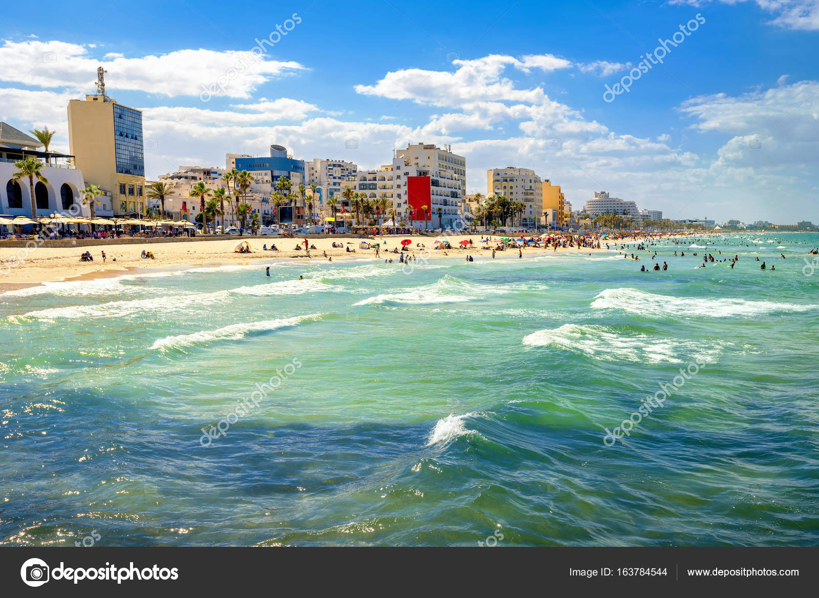 Plaża miejska w Sousse — Zdjęcie stockowe © Bareta #163784544