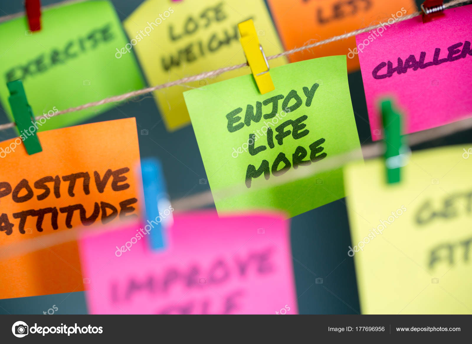 Sticky notes hanging with important message to enjoy life more — Stock ...