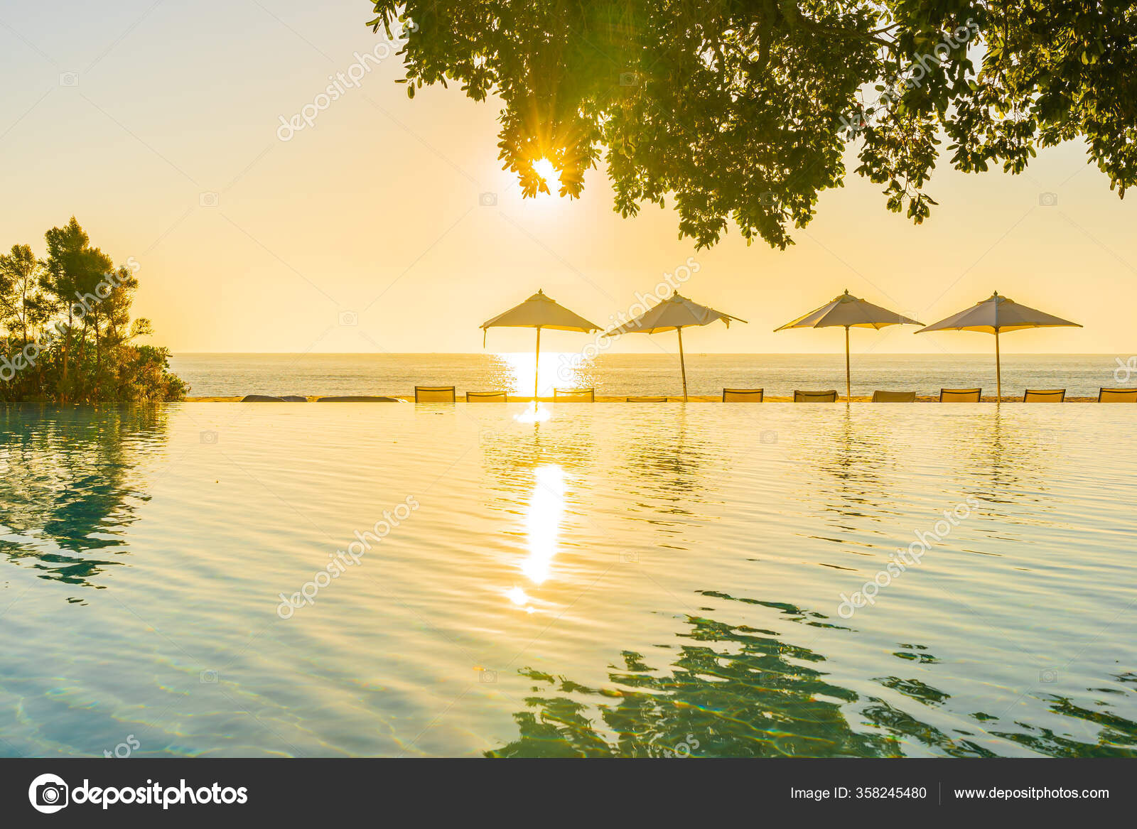 Beautiful Tropical Outdoor Beach Sea Ocean Umbrella Chiar Outdoor ...