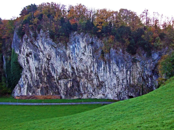 Uzun rocher Stock Photos, Royalty Free Uzun rocher Images | Depositphotos