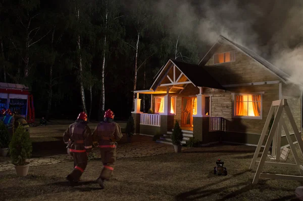 Forest fire houses Stock Photos, Royalty Free Forest fire houses Images ...