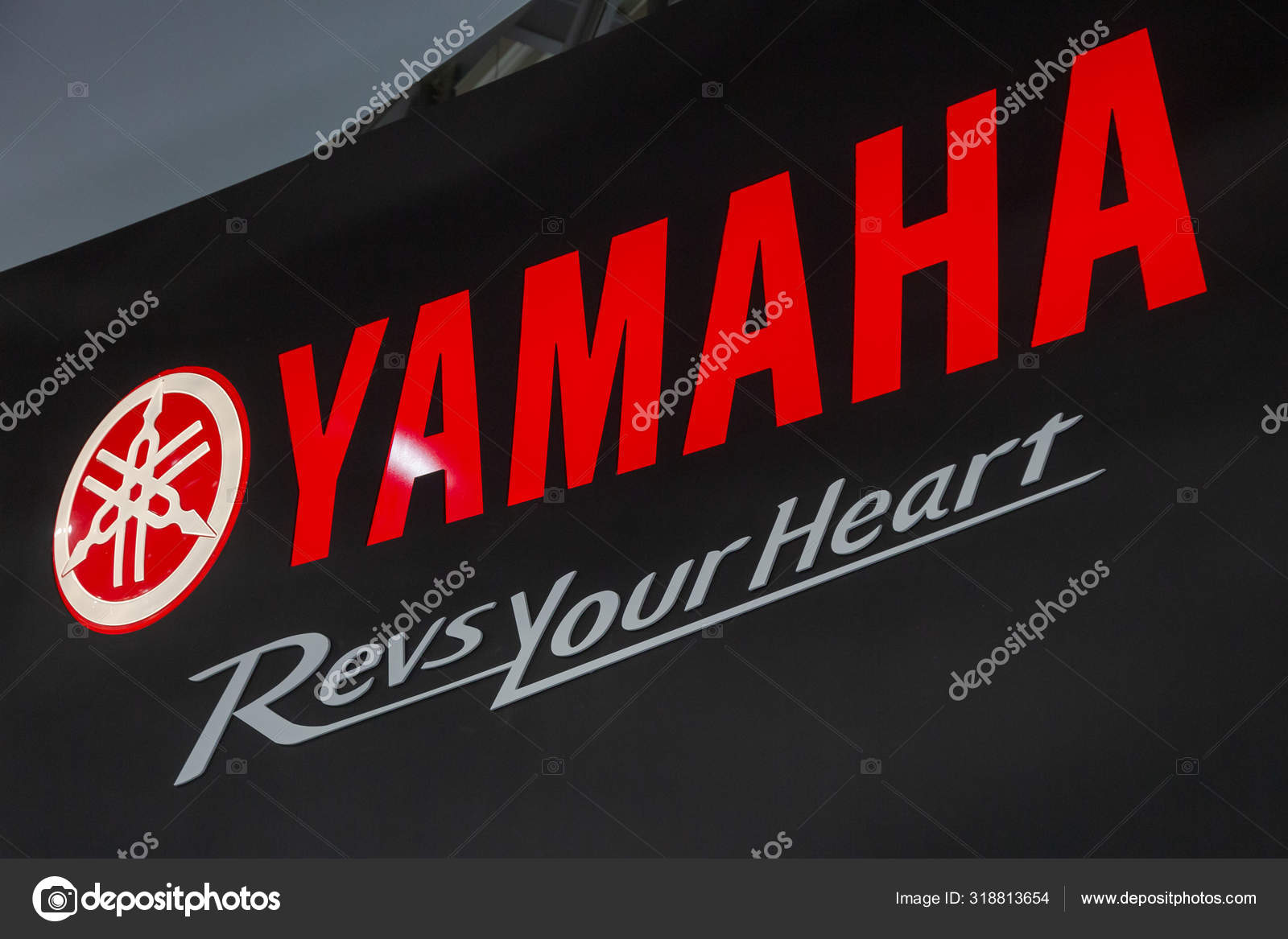 Yamaha Red Logo Wallpaper