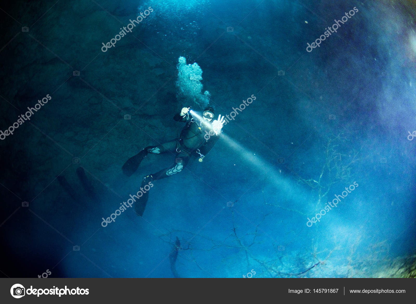 Cenotes cave diving in the pit — Stock Photo © izanbar #145791867